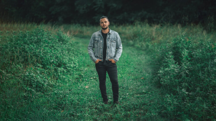American Idol Star Chayce Beckham Premieres The Official Music Video ...