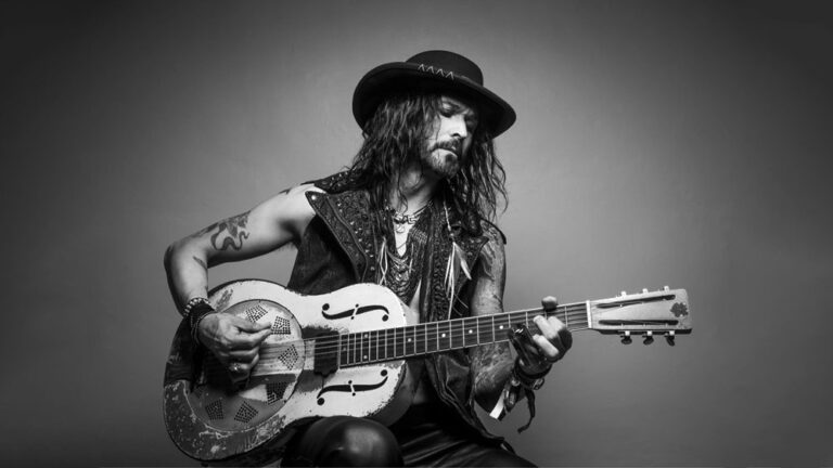 Troy Redfern announces 2025 UK Tour with special guests Red Giant – R o ...