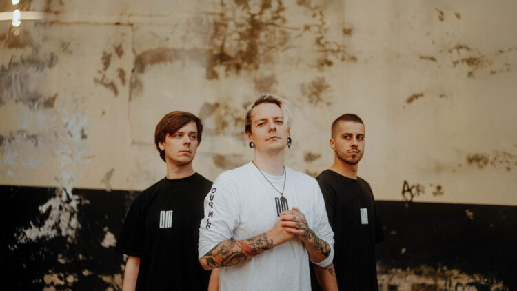 OUR MIRAGE SHARE NEW SINGLE AND VIDEO “FRACTURED” – R o c k 'N' L o a d